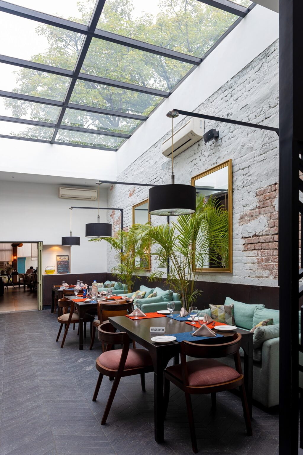 Cafe Aylanto – OB Hospitality Group